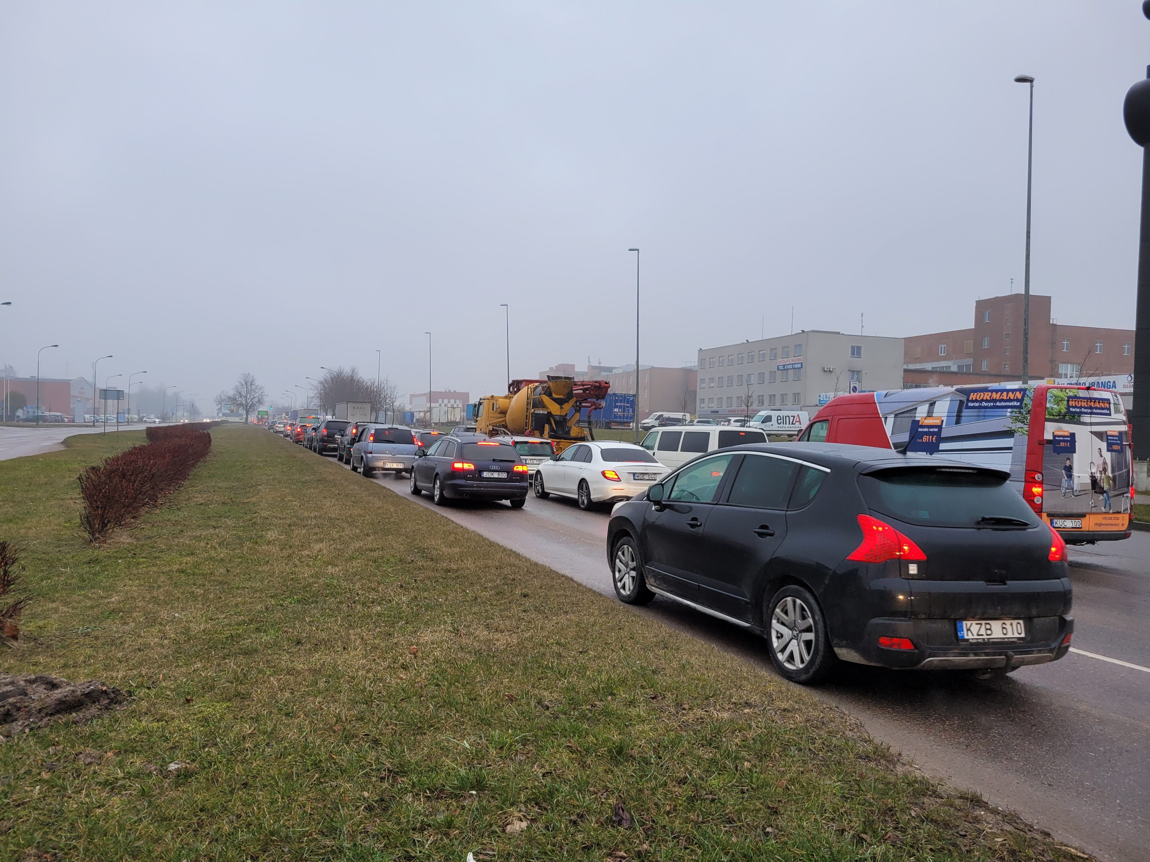 Atvira Klaipėda | Dėl avarijos Šilutės plente - kilometrinės spūstys