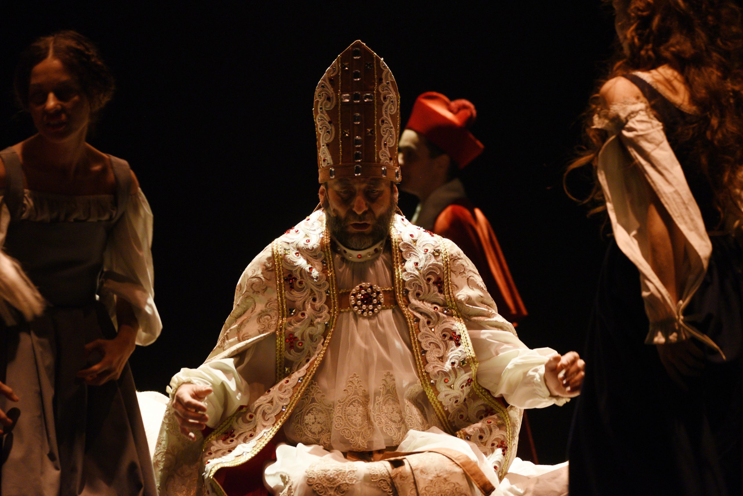 Atvira Klaipėda | Brangiausią Dramos teatro spektaklį statanti žymi ...