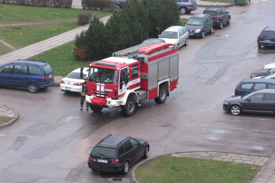 Atvira Klaipėda | Dėl gaisro „Klaipėdos medienoje" - sprogimai - Atvira ...