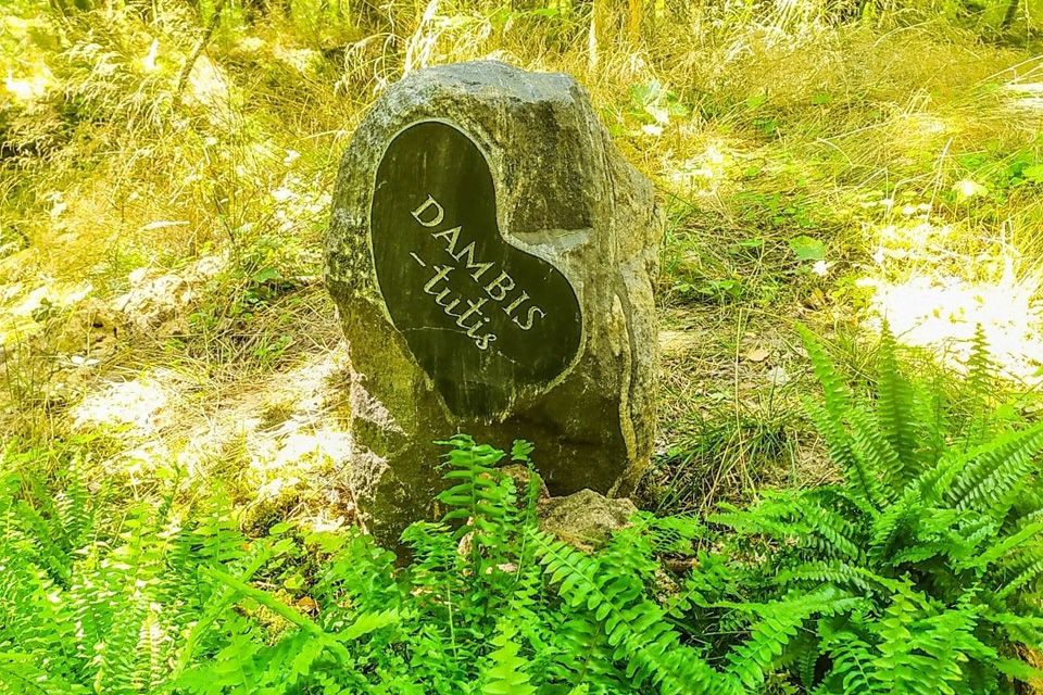 Atvira Klaipėda | Prie Olandų kepurės – gyvūnų kapinės